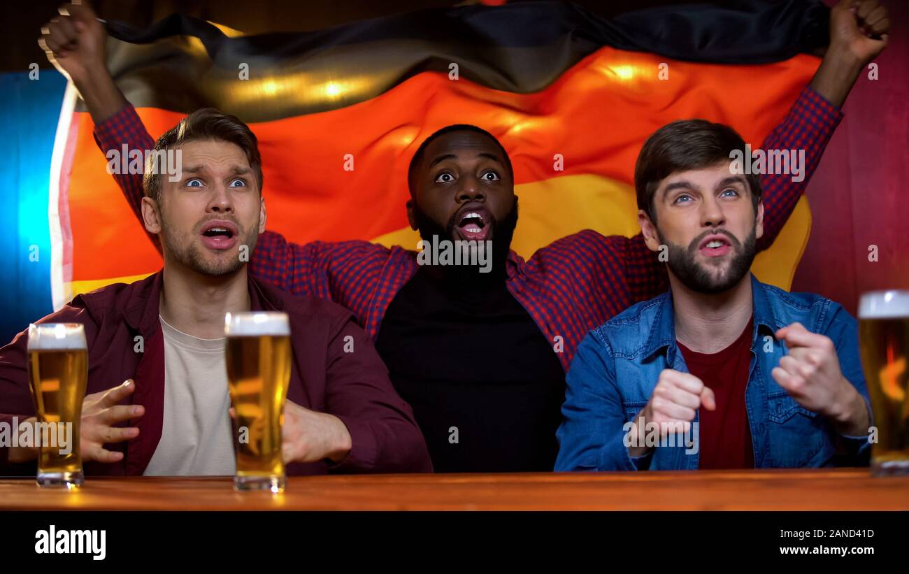 German friends hi-res stock photography and images - Alamy