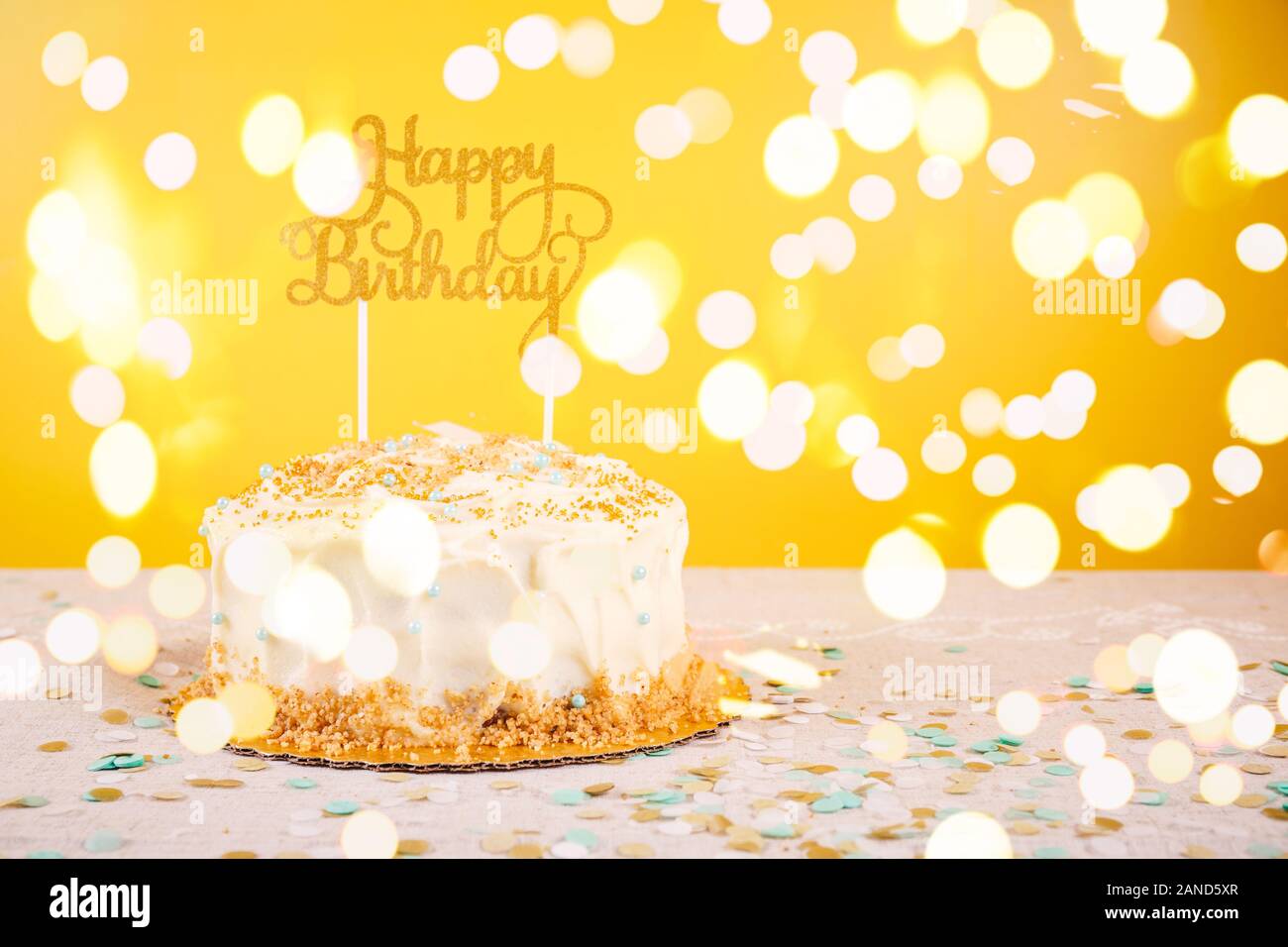 Custom cake topper hi-res stock photography and images - Alamy