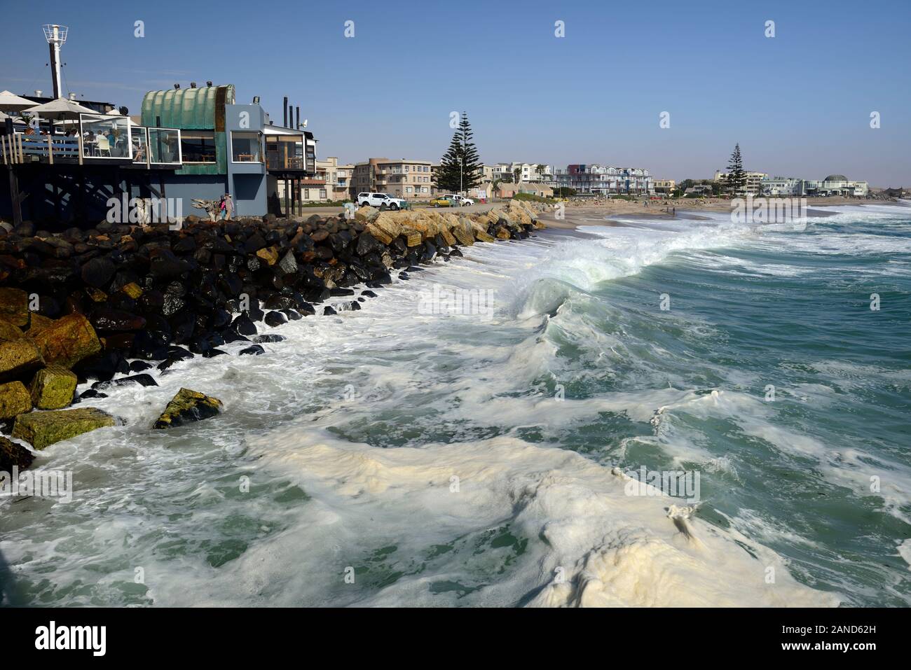 Beachfront properties hi-res stock photography and images - Alamy