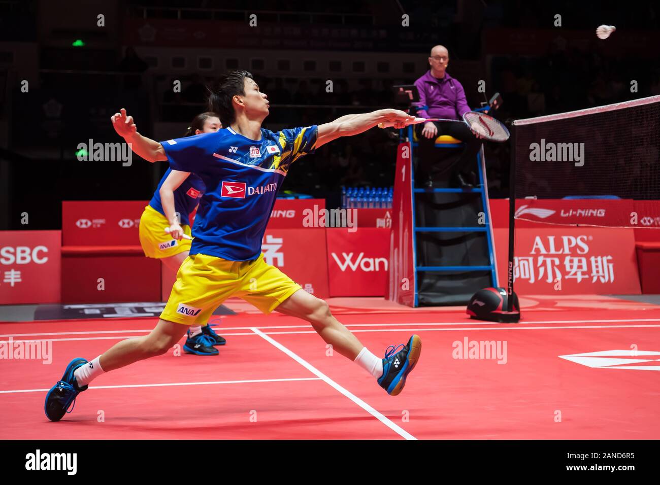 Japanese professional badminton players Yuta Watanabe and Arisa ...