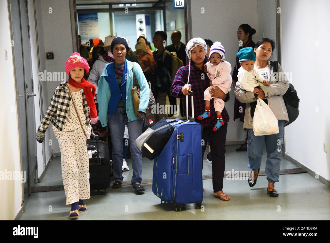 The Myanmar kids with congenital heart disease and their parents arrive ...