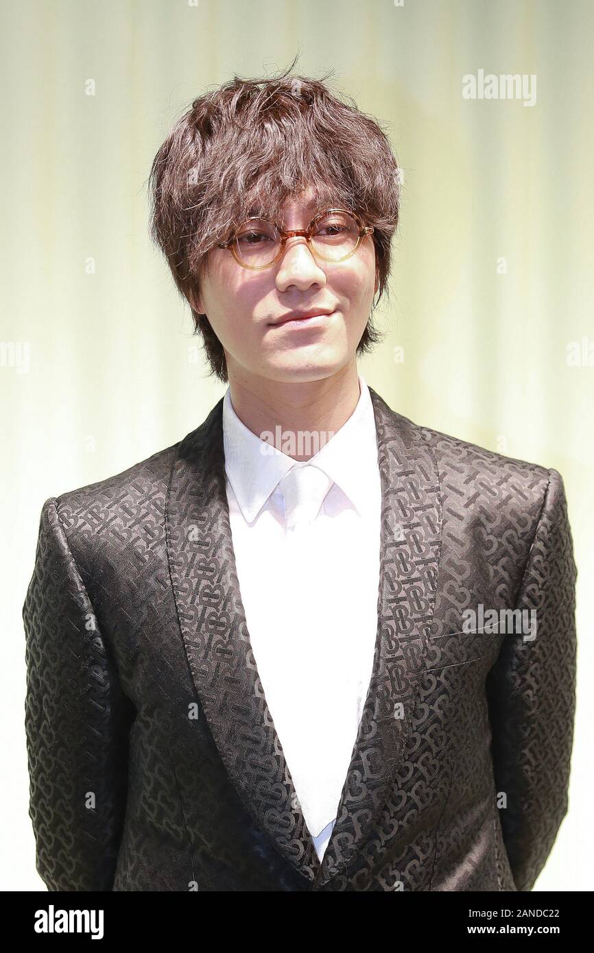 --FILE--Chinese actor Chen Kun, also knowns as Aloys Chen, shows his ...