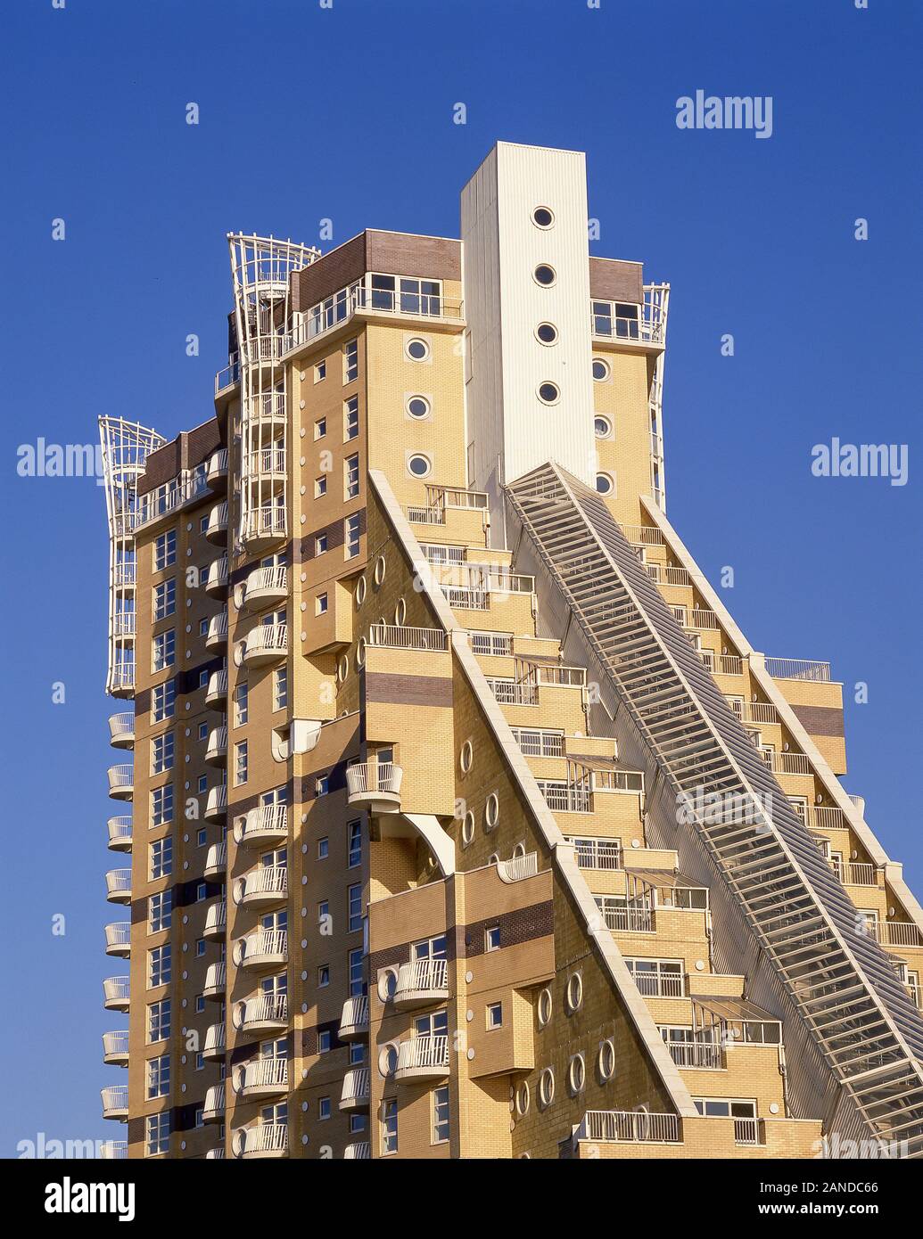 The cascades london hi-res stock photography and images - Alamy