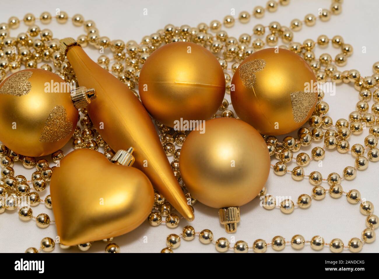 Gold colored decorations hi-res stock photography and images - Alamy