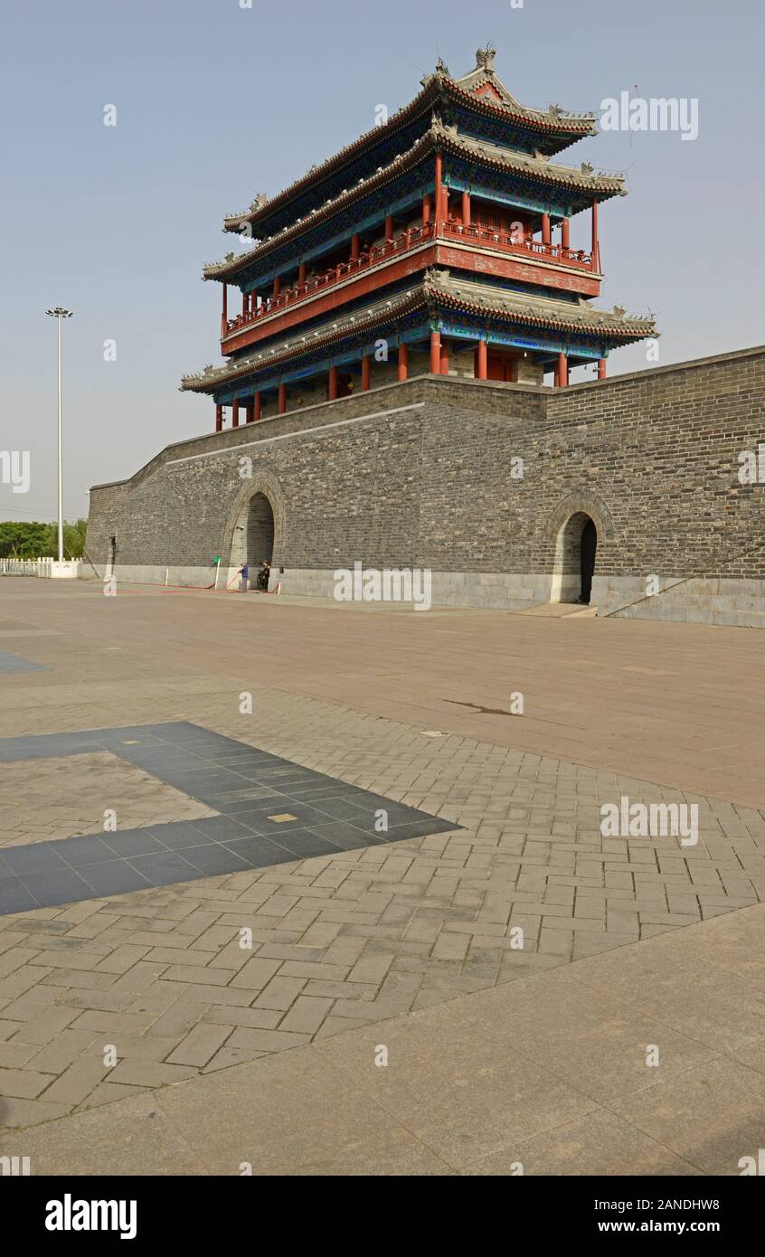 Yongdingmen gate hi-res stock photography and images - Alamy
