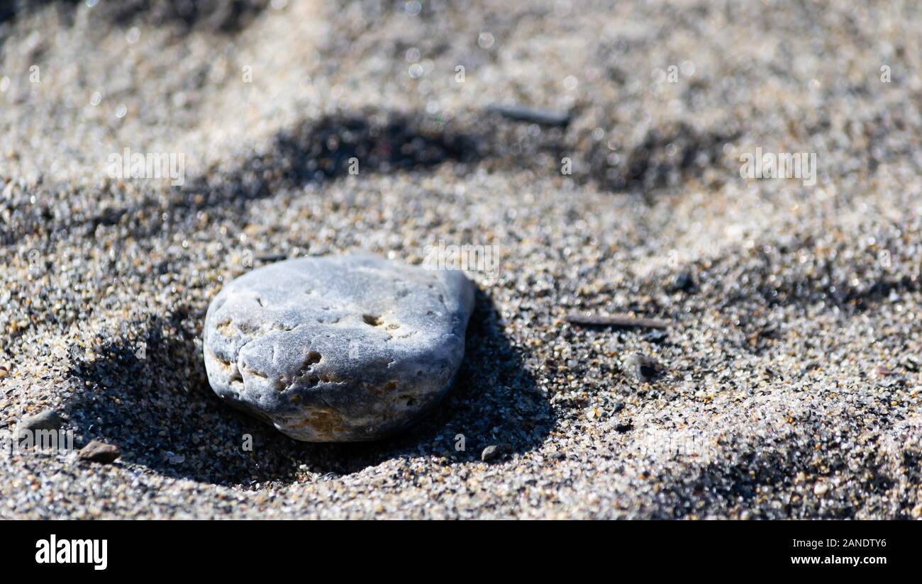 Alone in the sand hi-res stock photography and images - Alamy