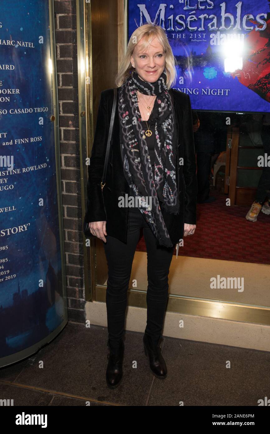 Hermione norris hi-res stock photography and images - Alamy