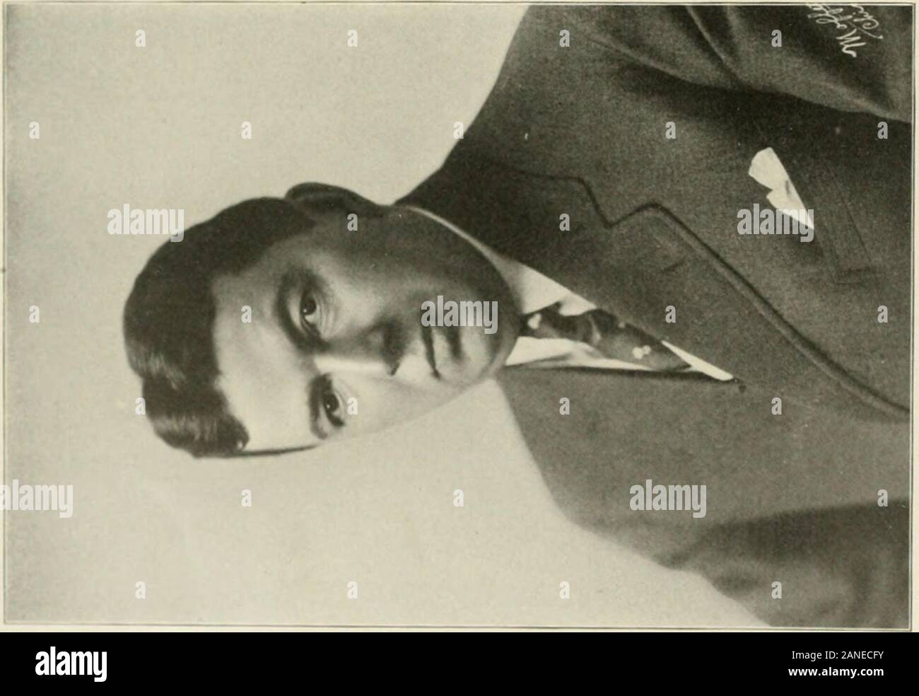 Notable men of Chicago and their city . - 2 * - ^ -? ^ 1,^3 Si; c ...