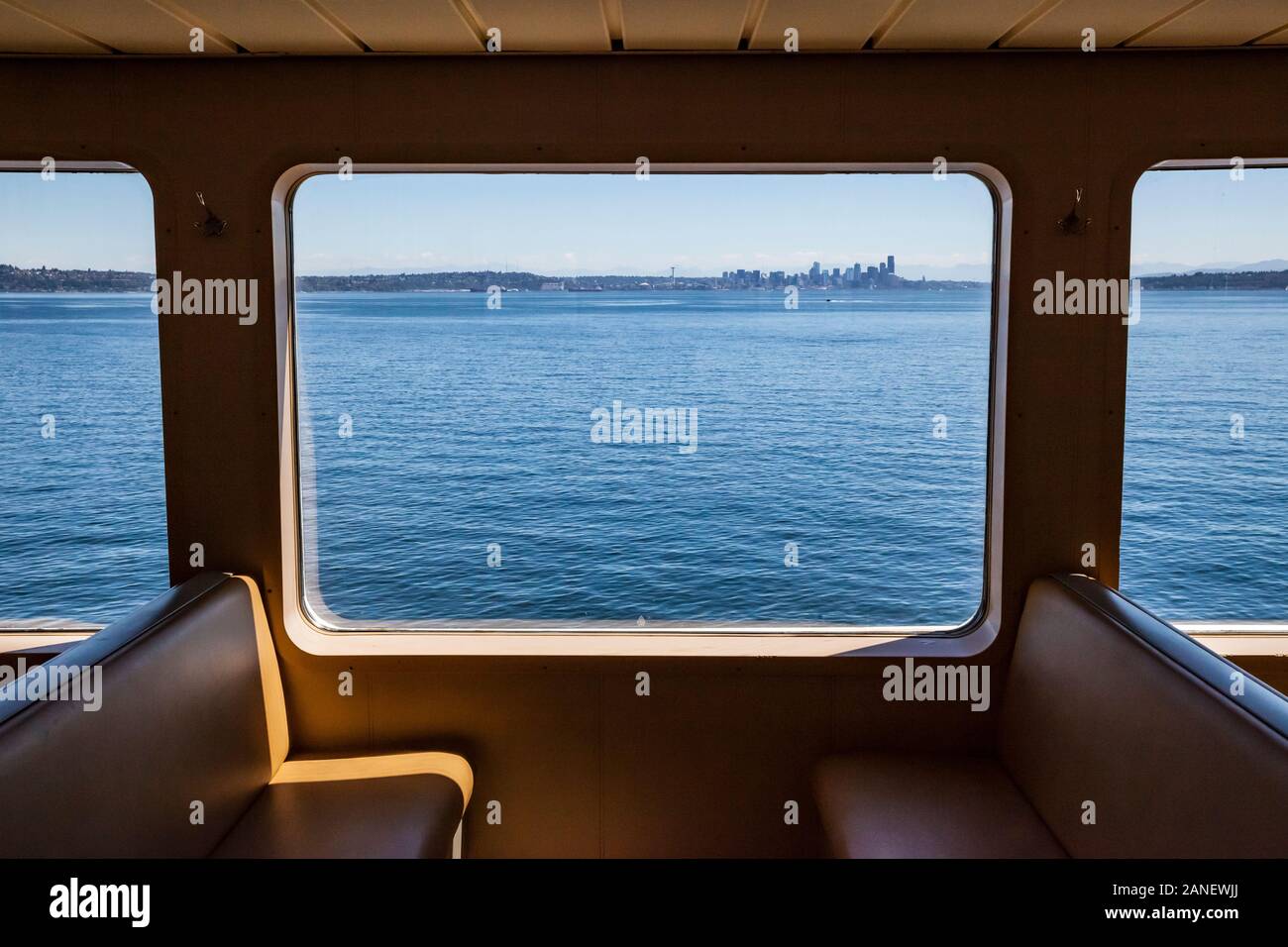 Sunshine through the windows hi-res stock photography and images - Alamy