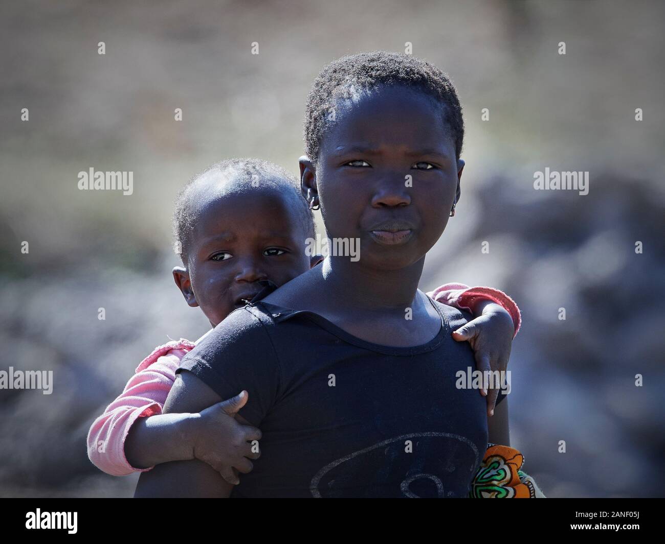 Poor african children hi-res stock photography and images - Alamy