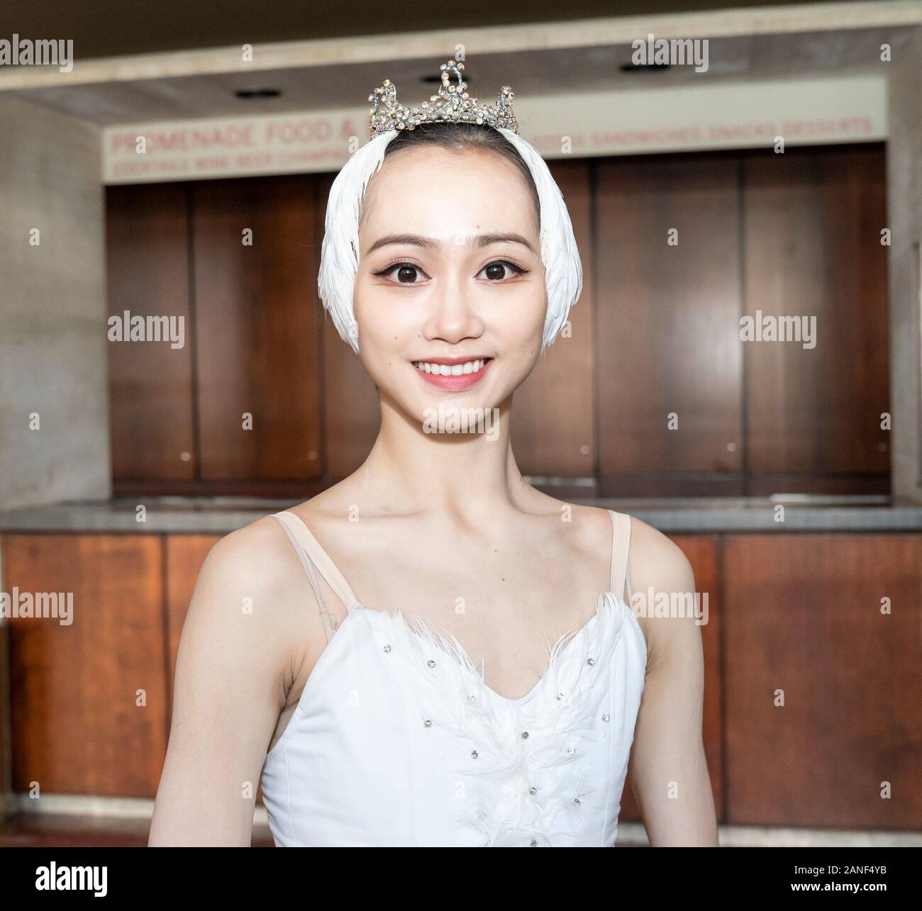 Shanghai ballet hi-res stock photography and images - Alamy