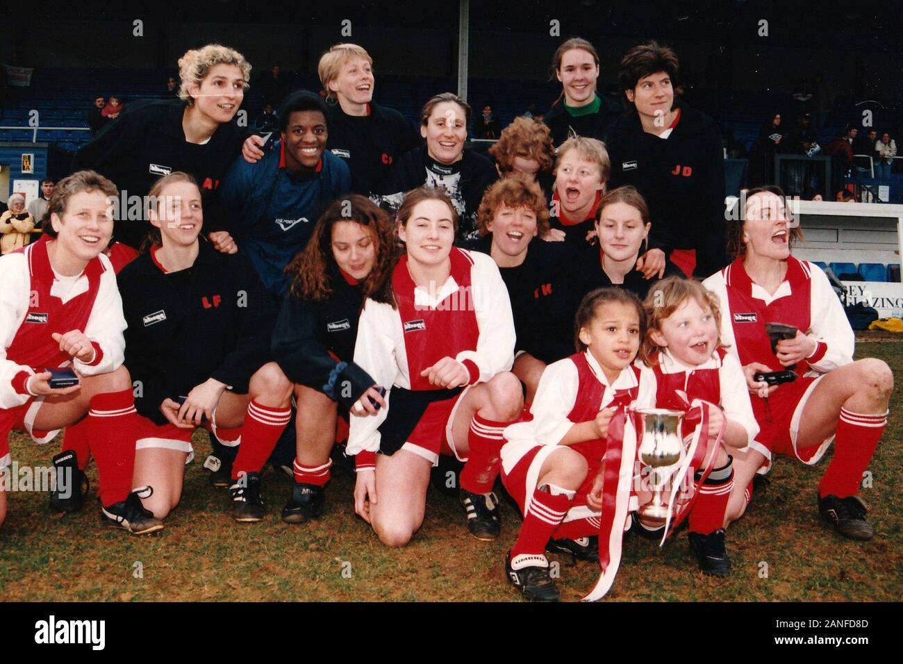 Women's football 1990s hi-res stock photography and images - Alamy