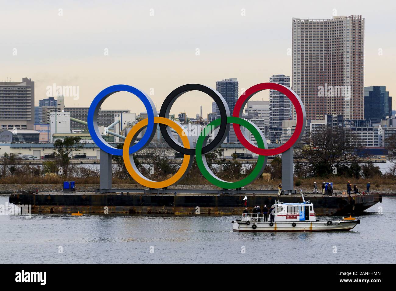 Tokyo, Japan. 17th Jan, 2020. Giant Olympic Rings carried by a salvage ...