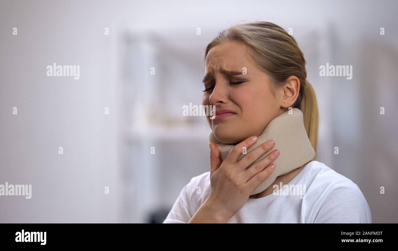 Sick woman cervical neck foam hi-res stock photography and images - Alamy