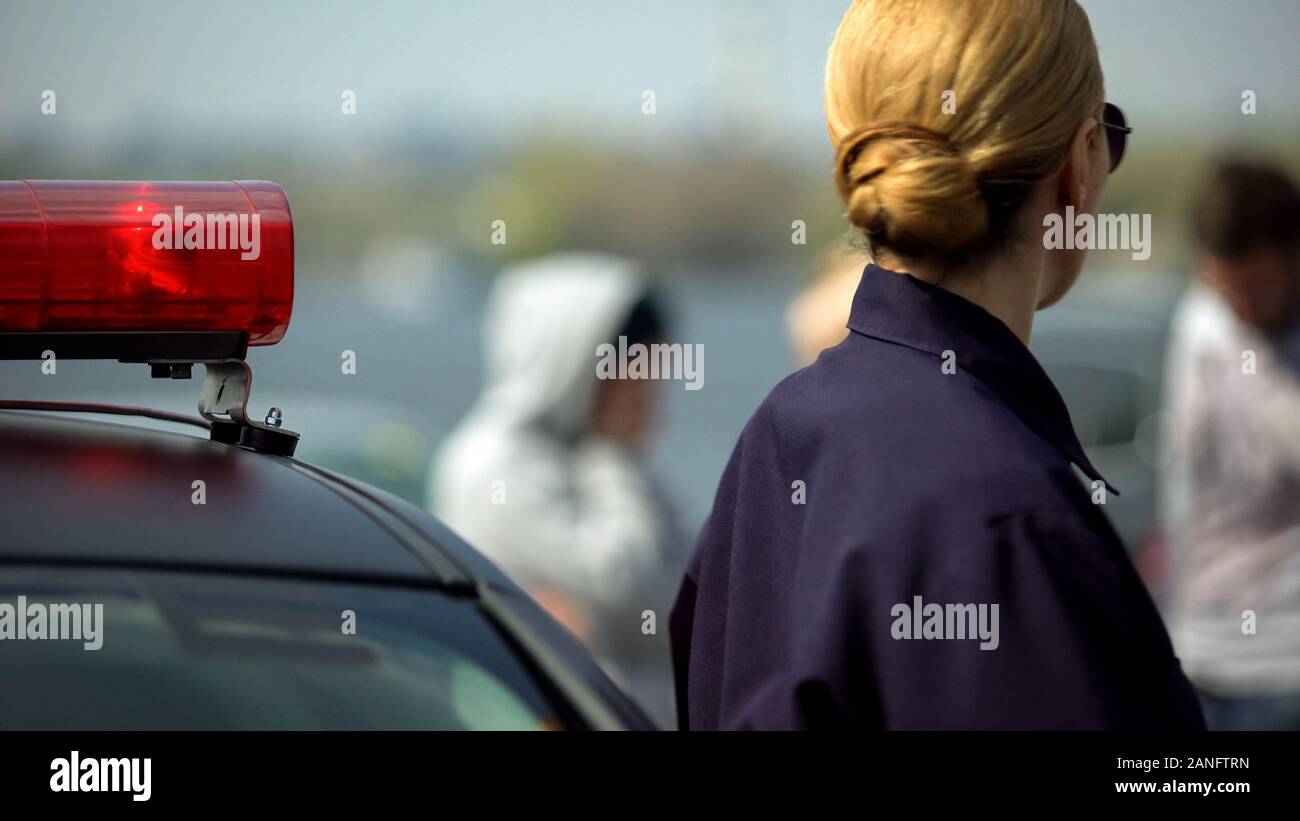 Female police officer crime scene hi-res stock photography and images ...