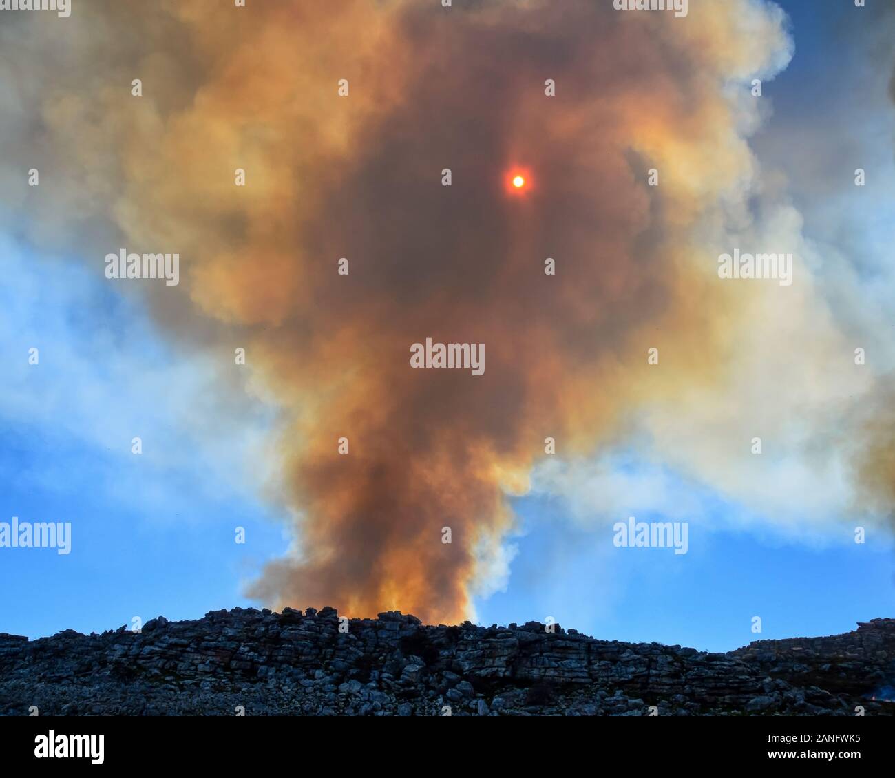 A wildfire rips through dry fynbos on the Cape Peninsula in South ...