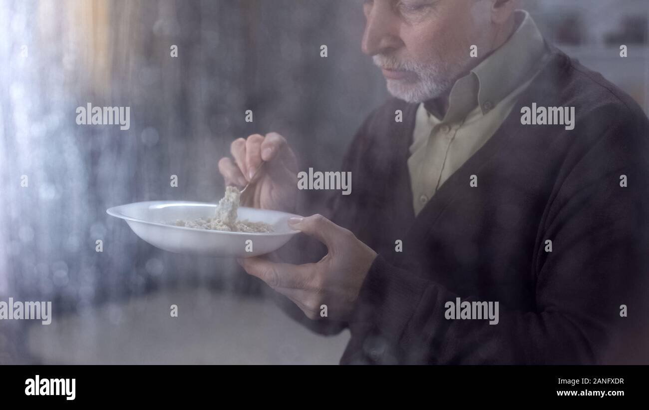 Social allowance hi-res stock photography and images - Alamy