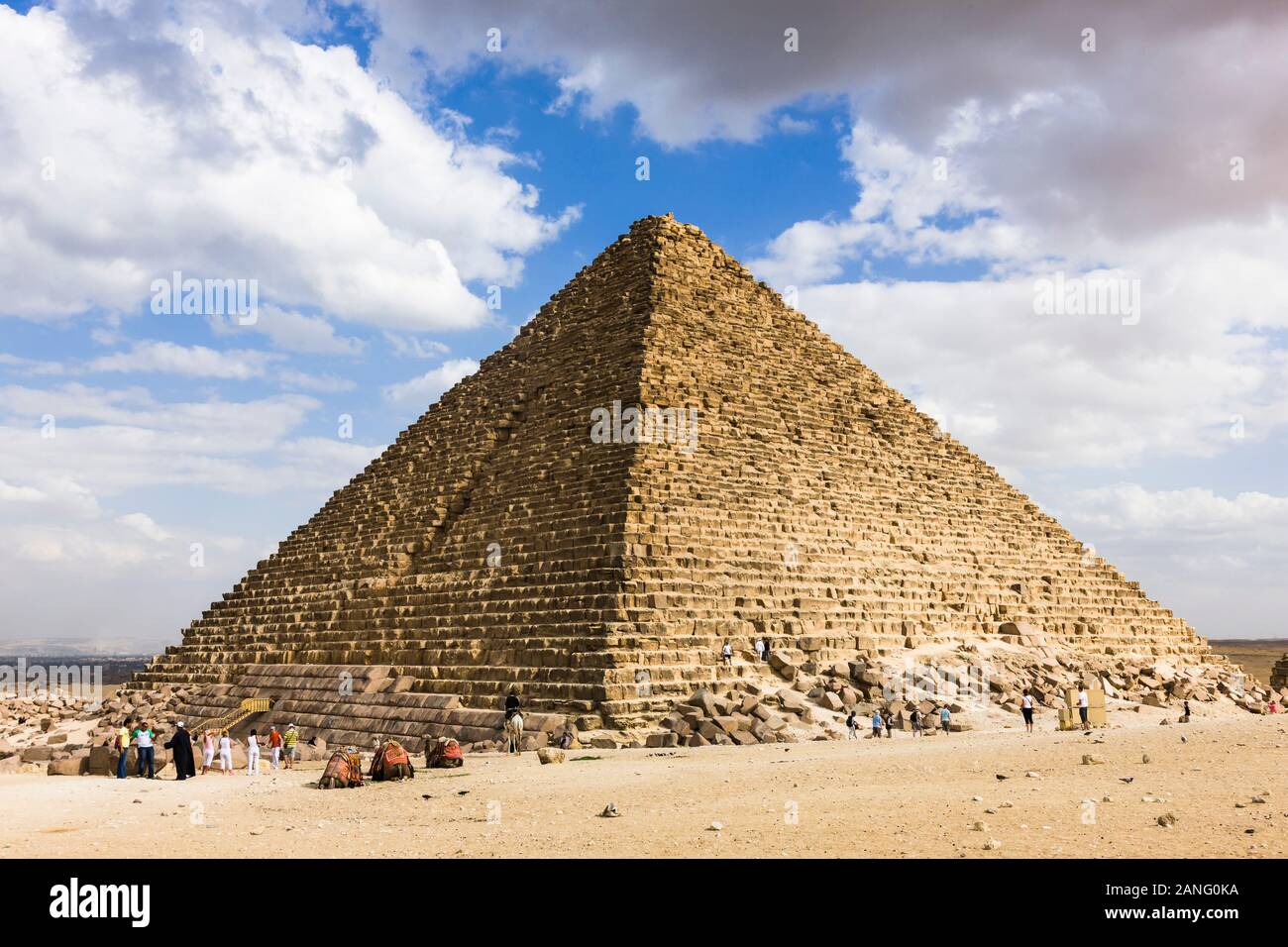 Pyramid of Menkaure, Great pyramids, the three Great pyramids, in sandy ...