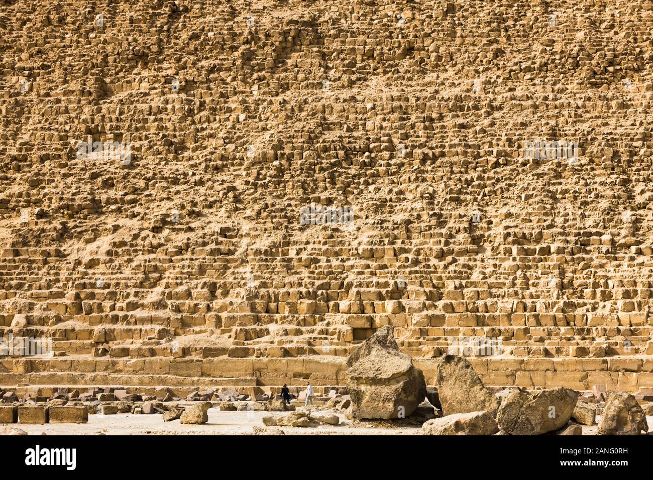 Pyramid of Khafre, Great pyramids, the three Great pyramids, in sandy ...