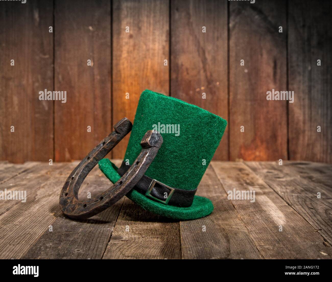leprechaun hat wooden Stock Photo - Alamy