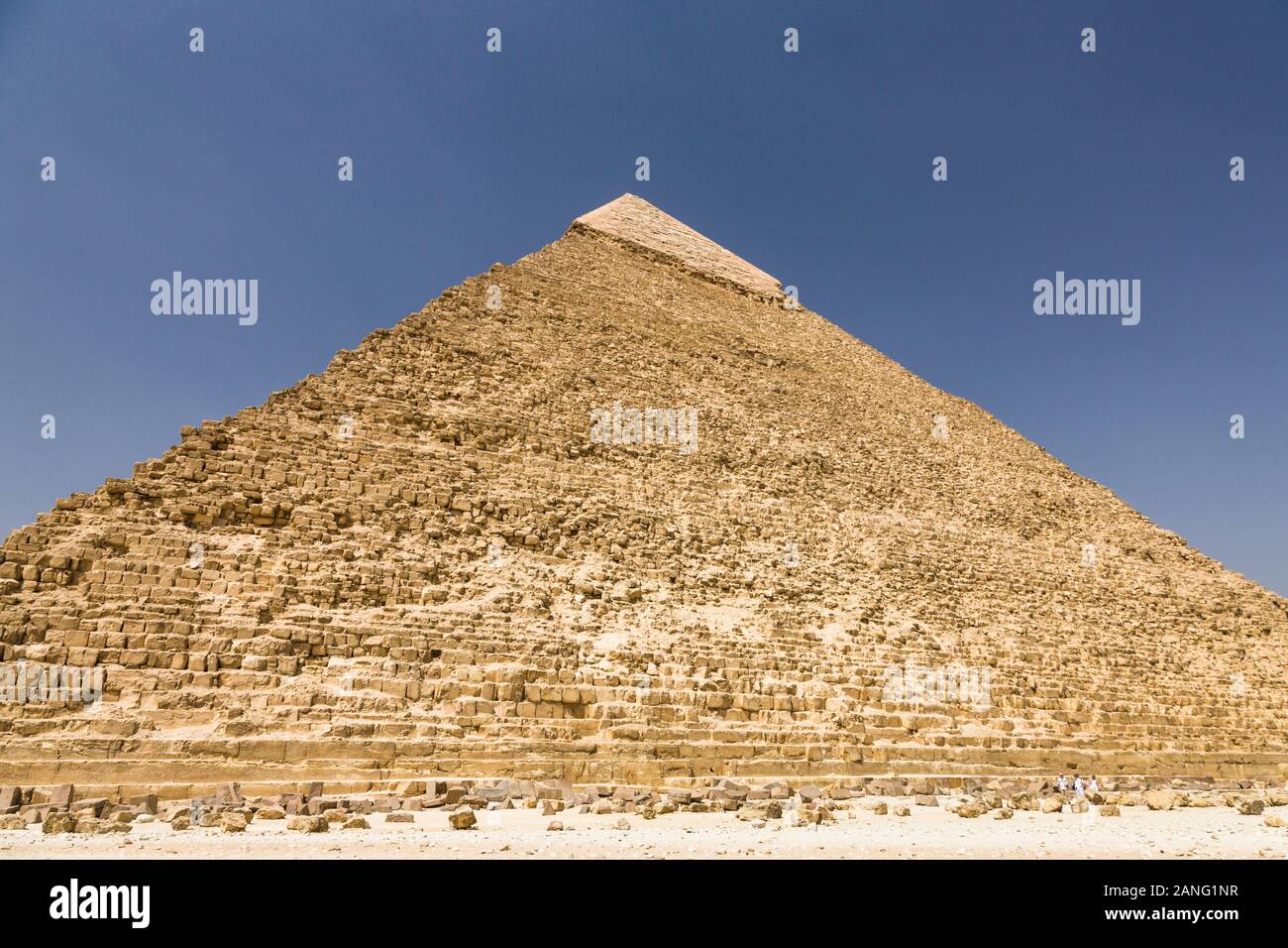 Pyramid of Khafre, Great pyramids, the three Great pyramids, in sandy ...