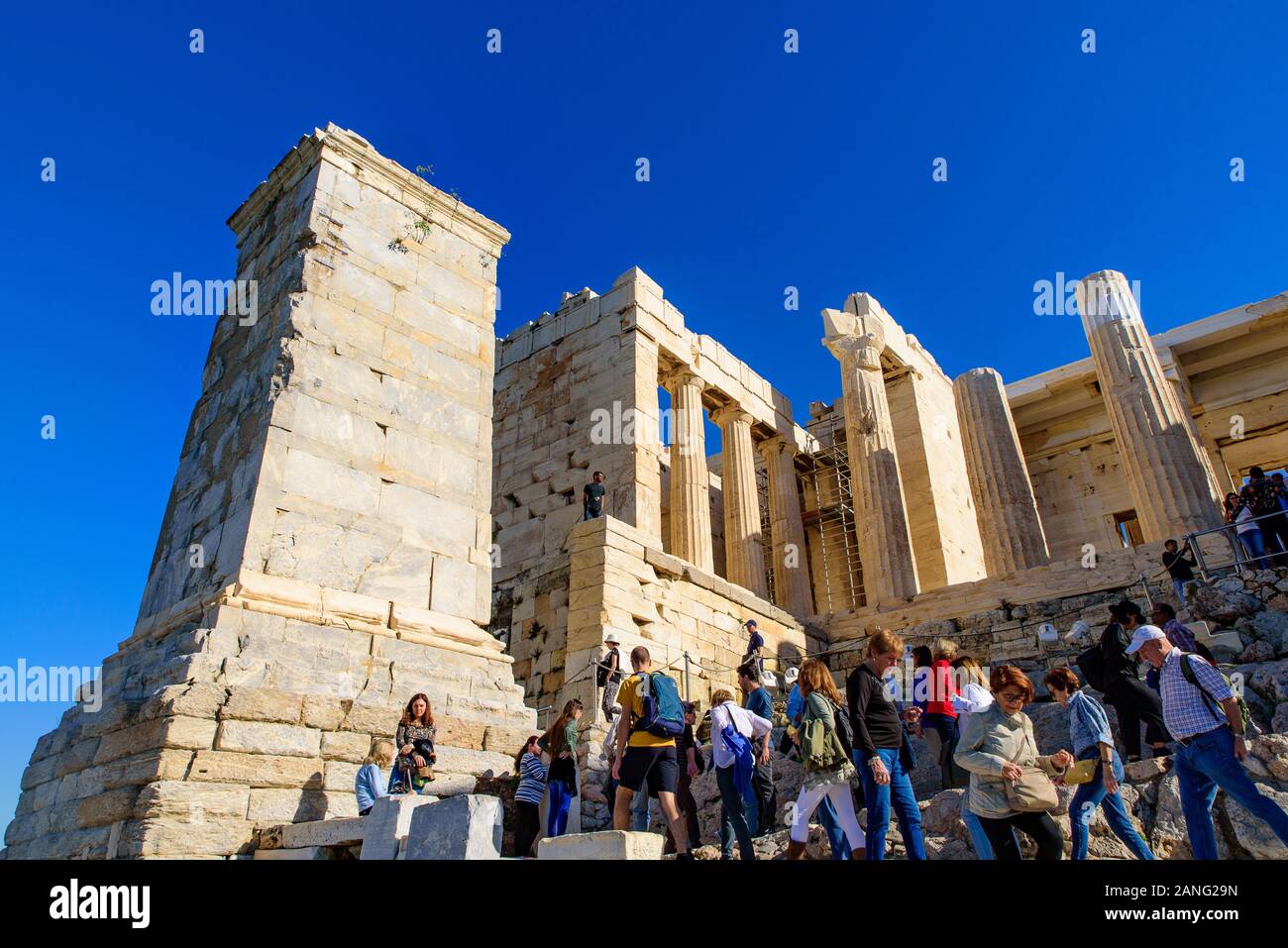 Athens parthenon columns hi-res stock photography and images - Alamy
