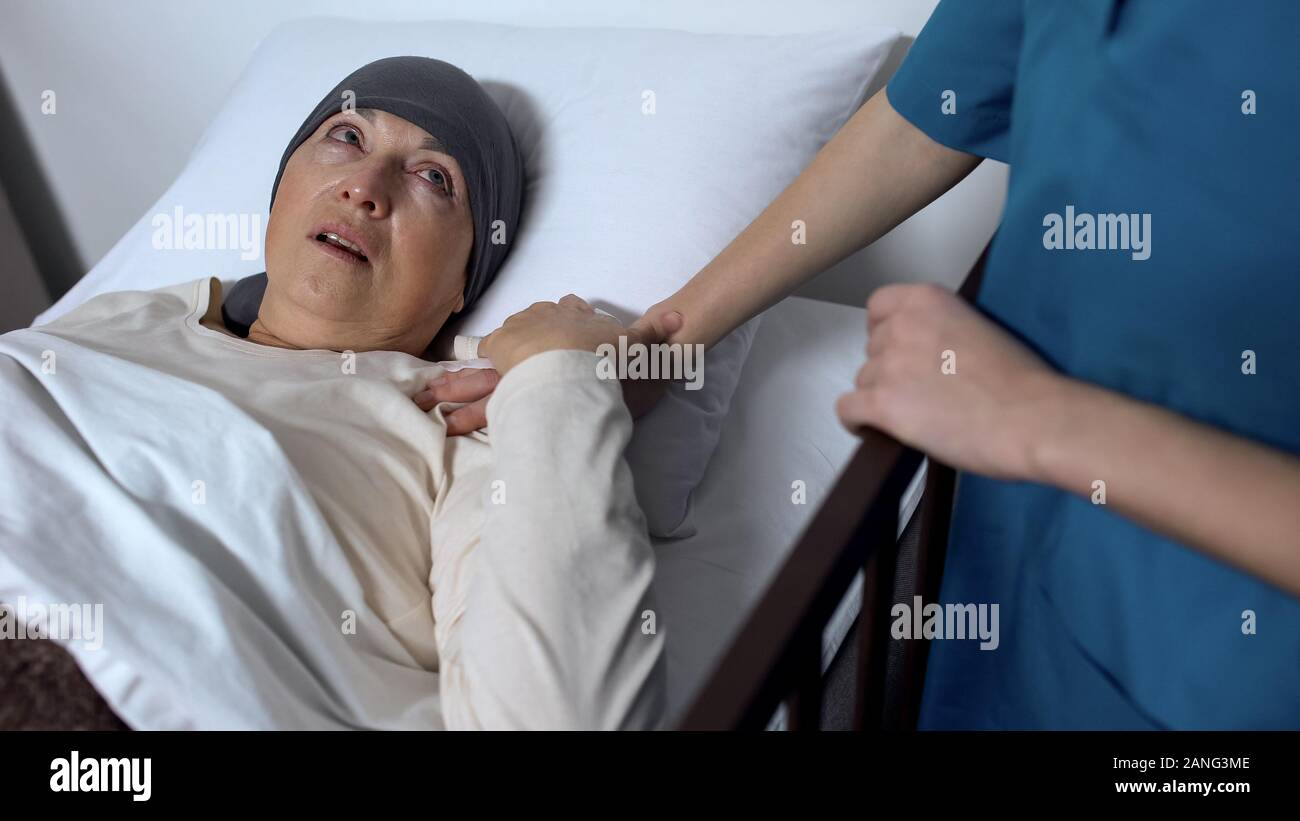 Terminally ill patient hospital hi-res stock photography and images - Alamy