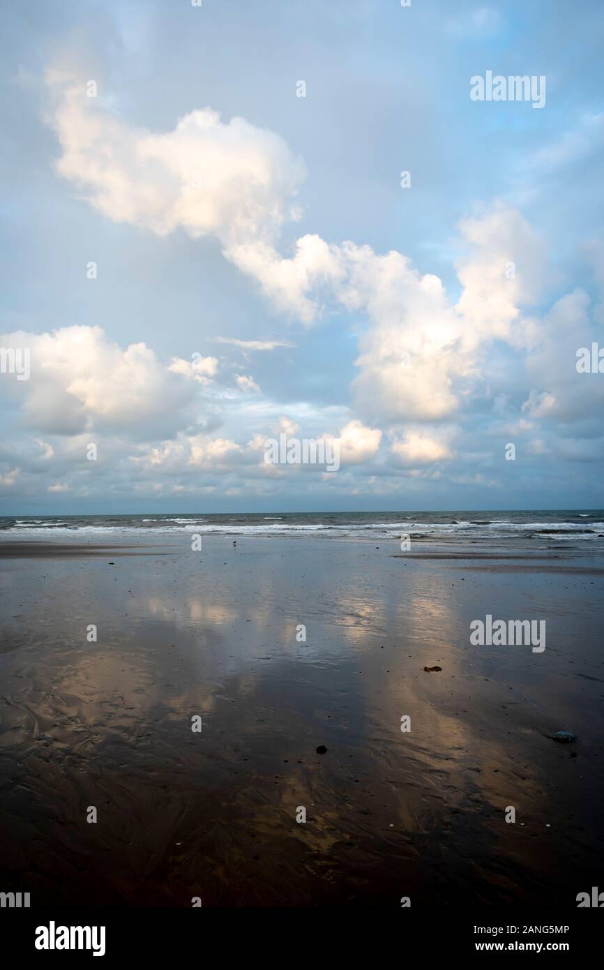 Towyn beach wales hi-res stock photography and images - Alamy
