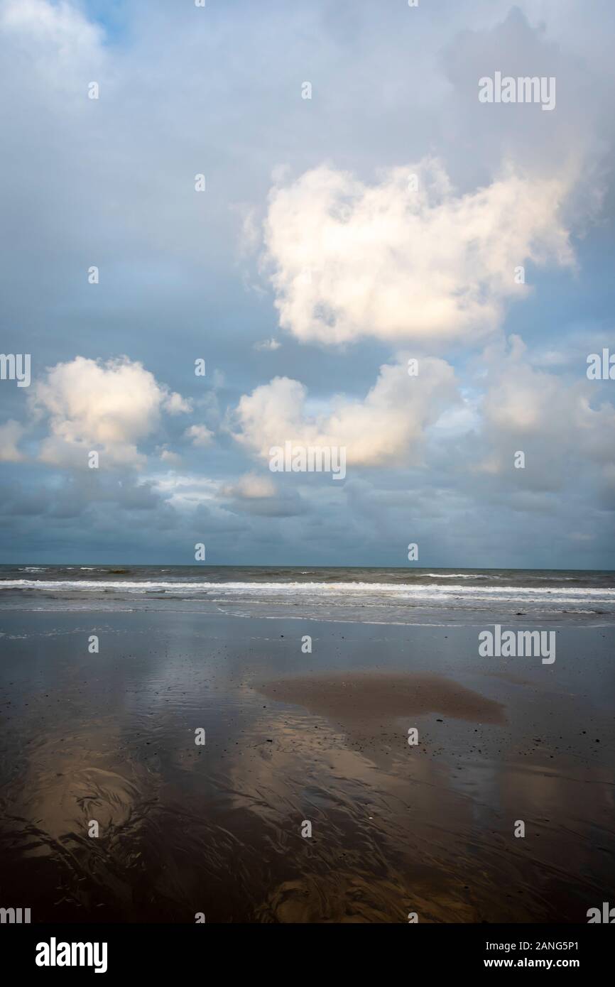 Towyn beach wales hi-res stock photography and images - Alamy