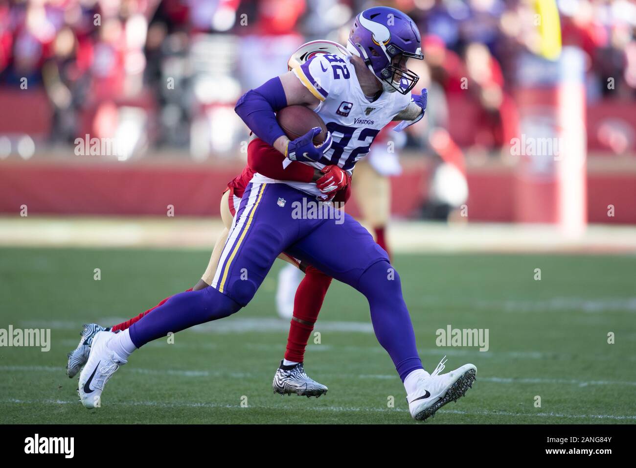 Minnesota vikings tight end hi-res stock photography and images - Alamy