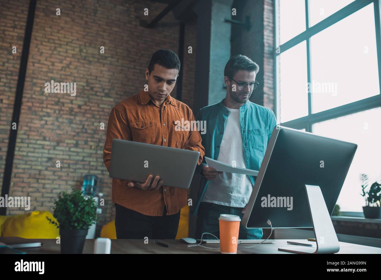 Sharing walls project hi-res stock photography and images - Alamy