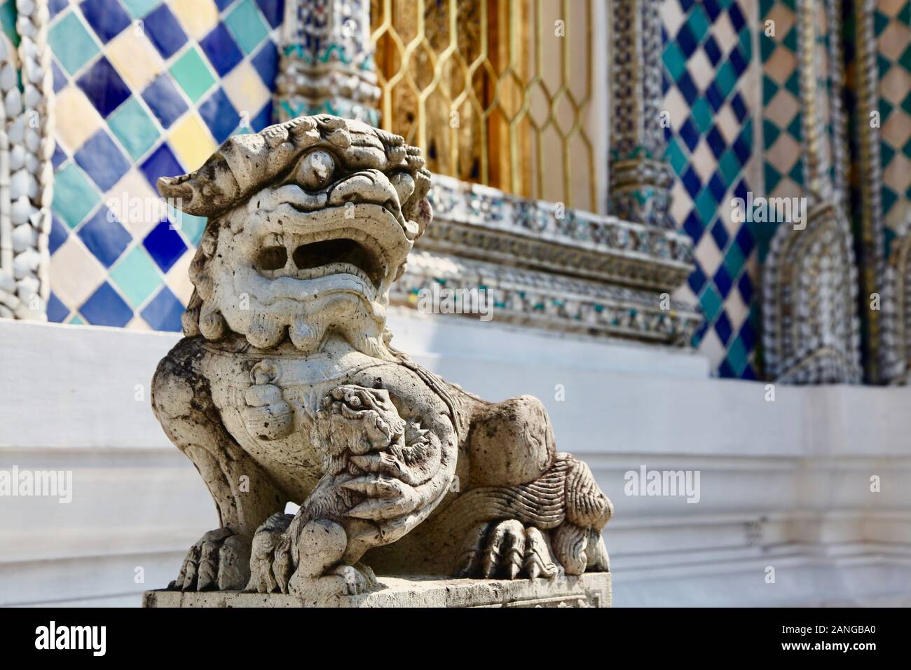 asian stone lion Stock Photo - Alamy