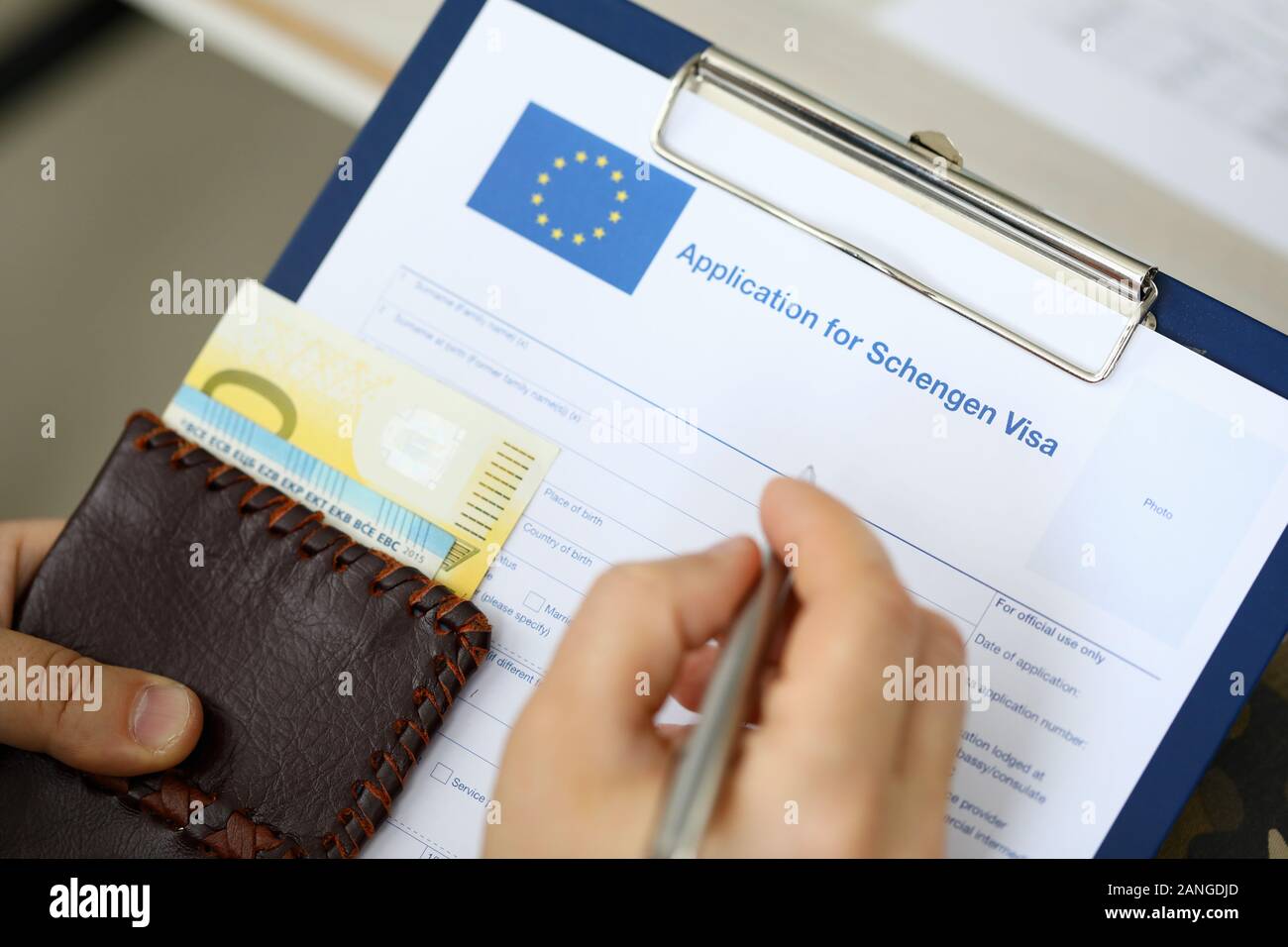 Confidence application hi-res stock photography and images - Alamy