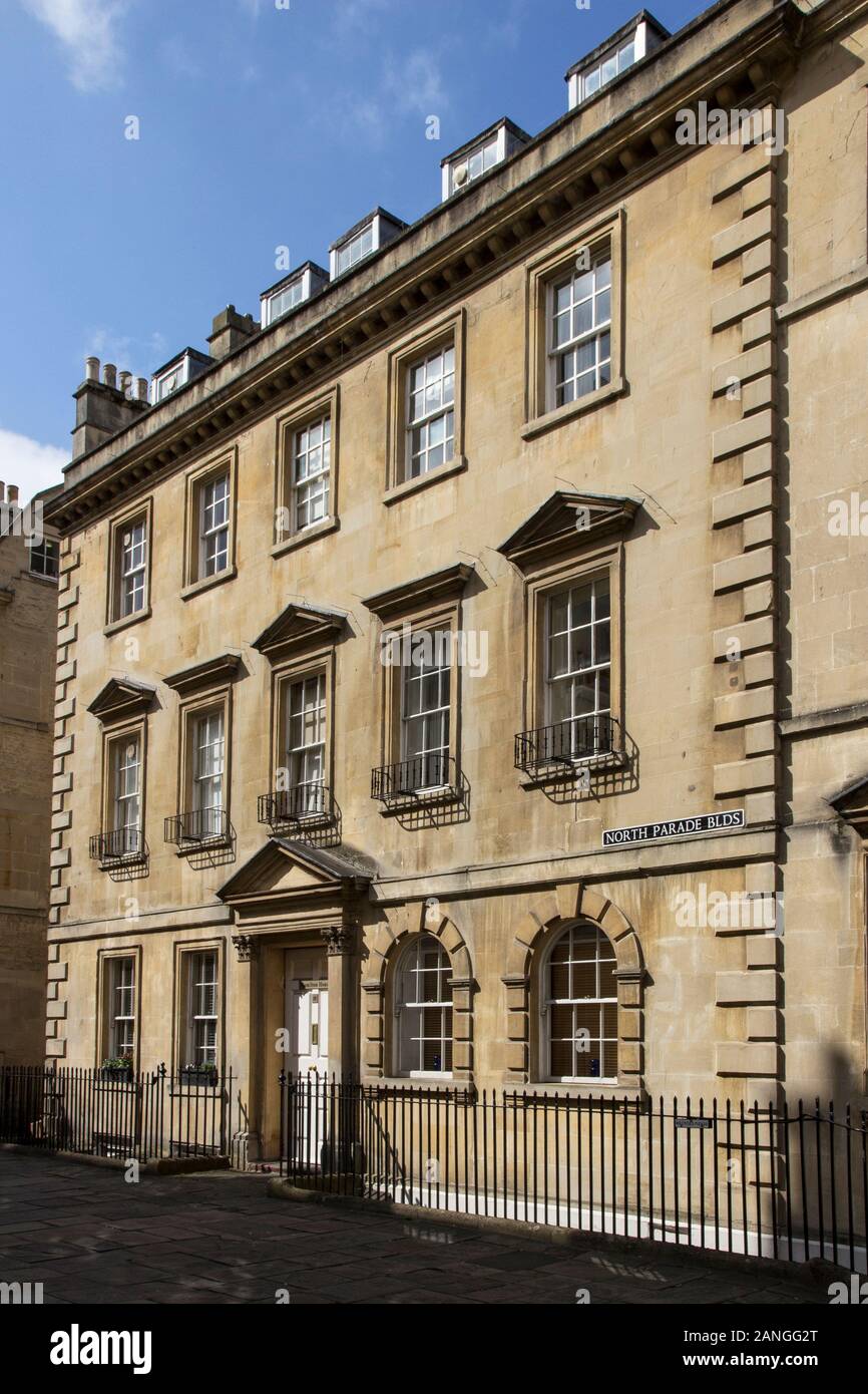 BATH, UK - APRIL 10, 2019. Streets of Bath with Georgian architecture ...