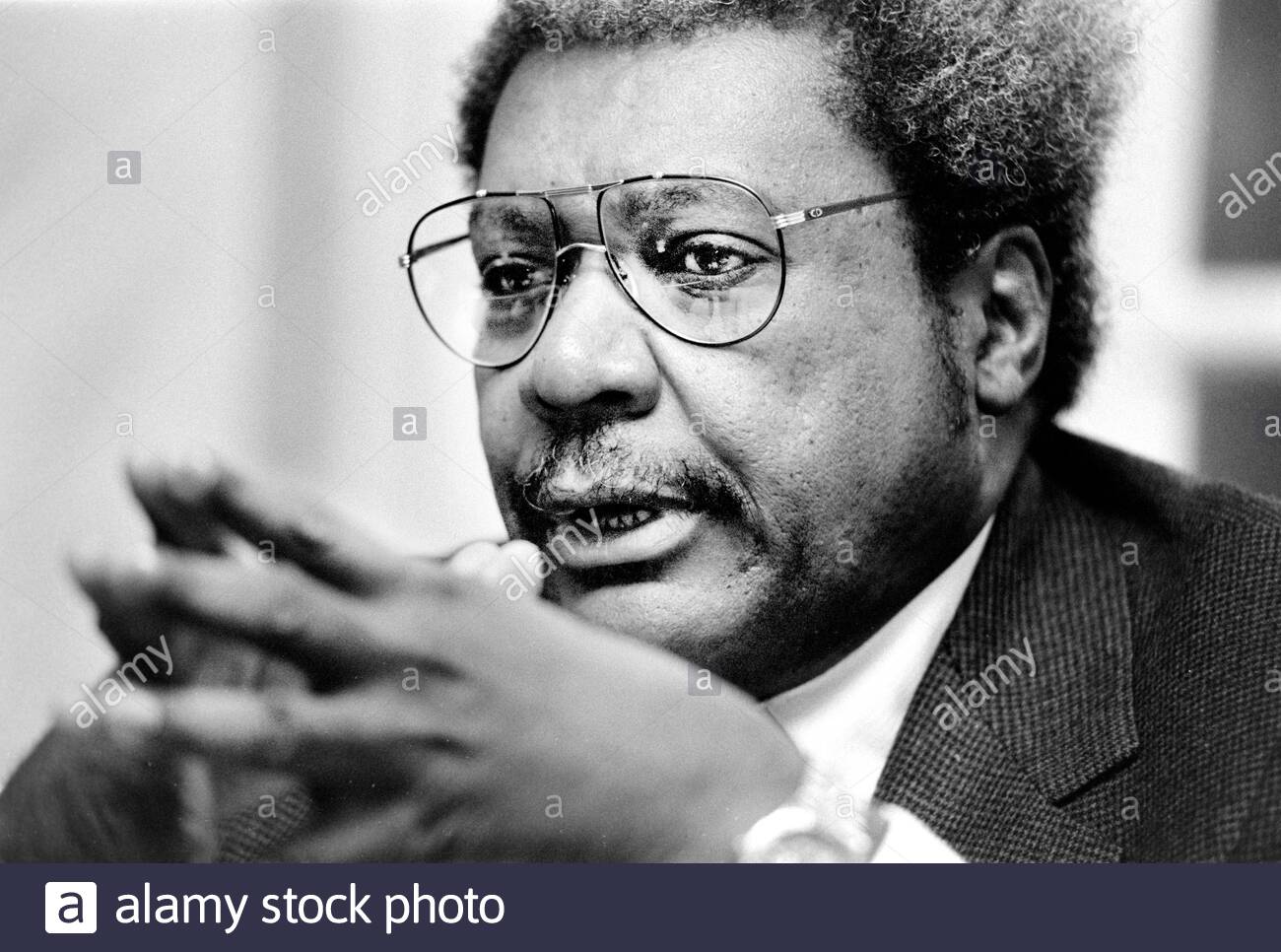 November 1993 High Resolution Stock Photography and Images - Alamy