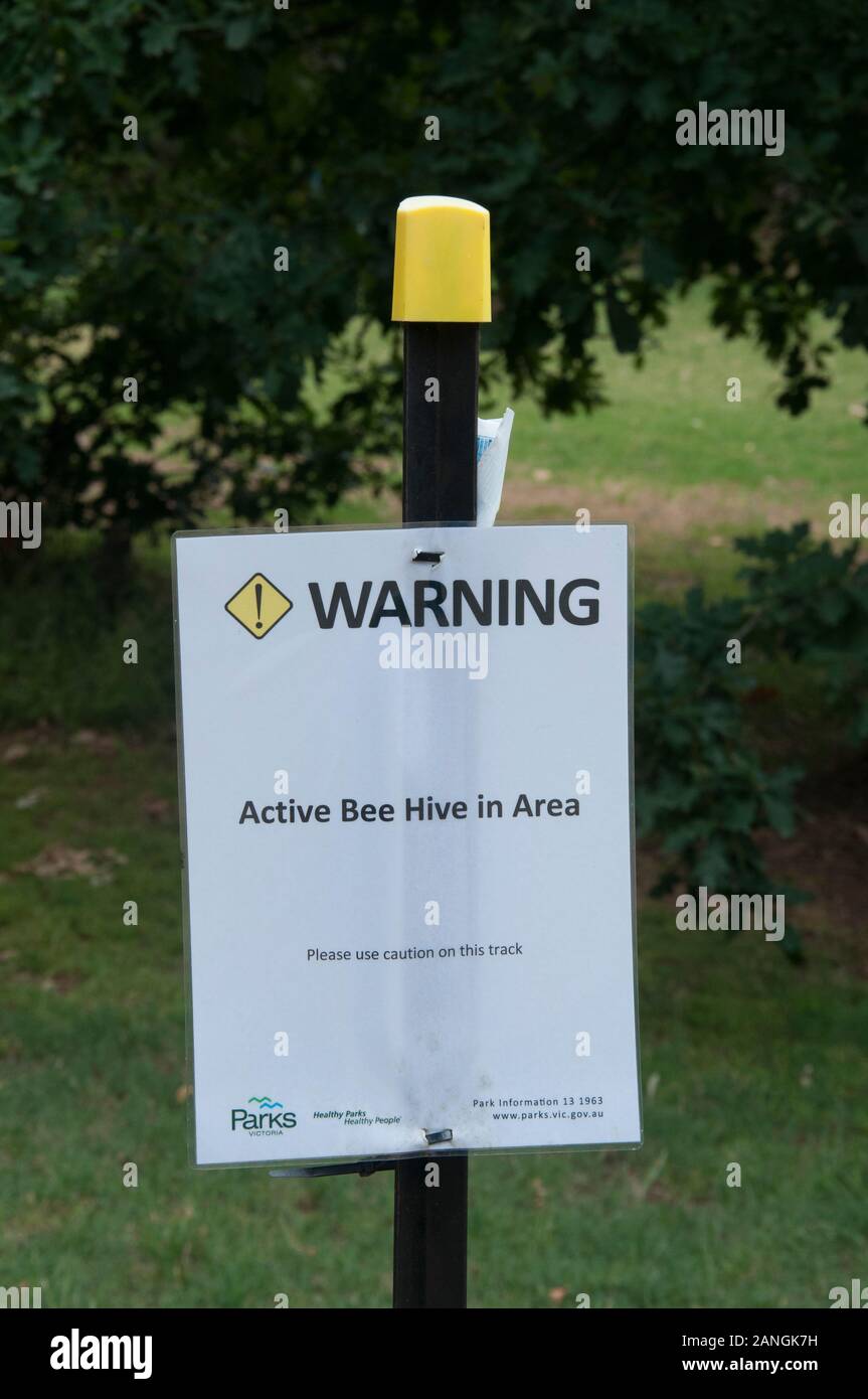 Warning bee hive hi-res stock photography and images - Alamy