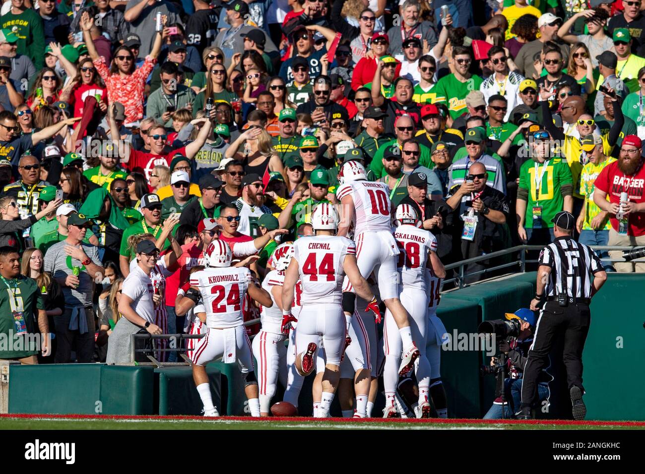 Maria cruickshank hi-res stock photography and images - Alamy