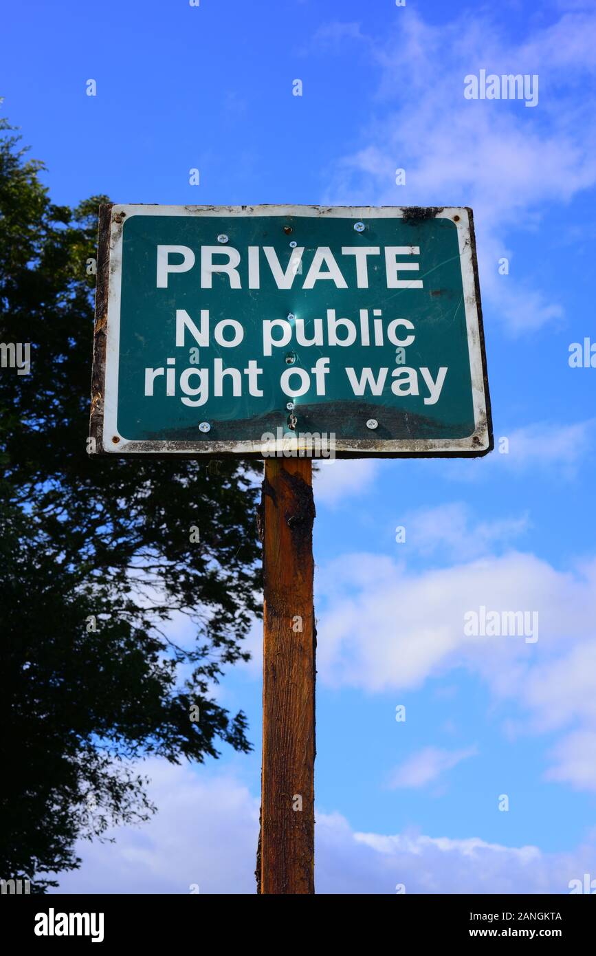 warning sign no public right of way united kingdom Stock Photo - Alamy