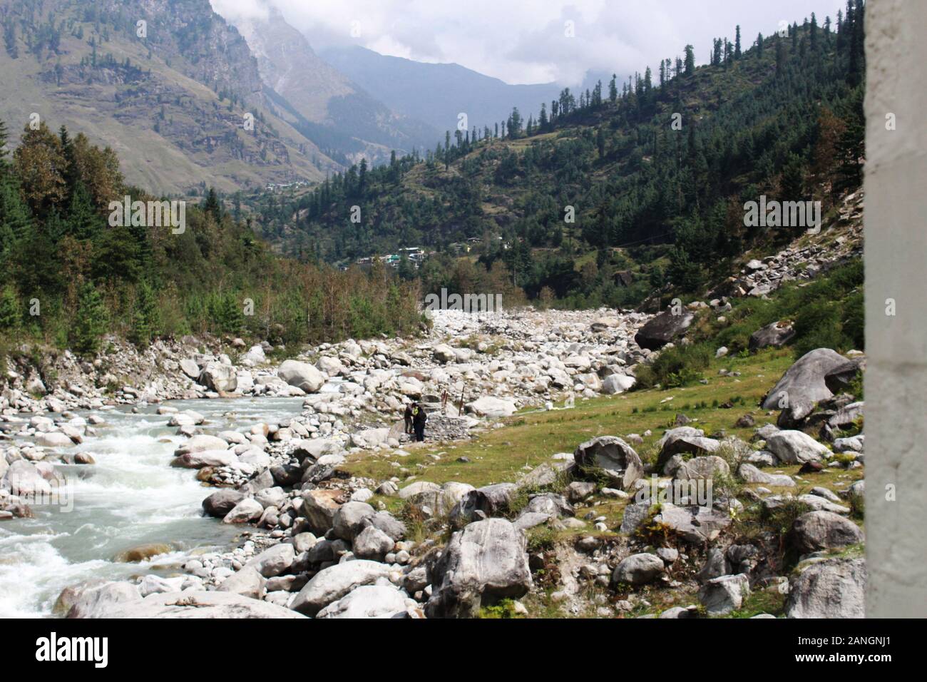 Beas river valley hi-res stock photography and images - Alamy