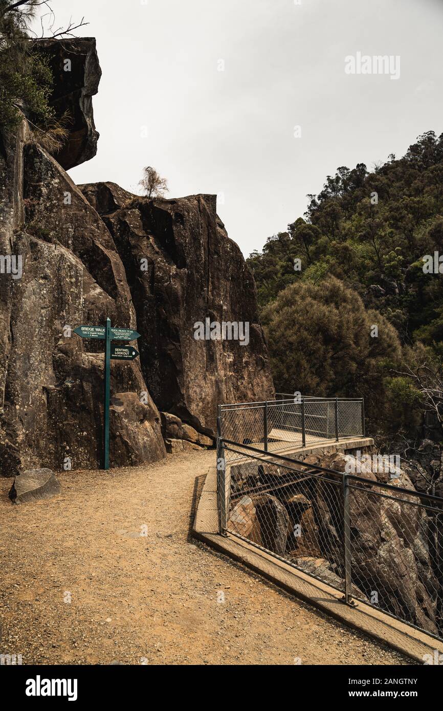 Alexandra suspension bridge hi-res stock photography and images - Alamy