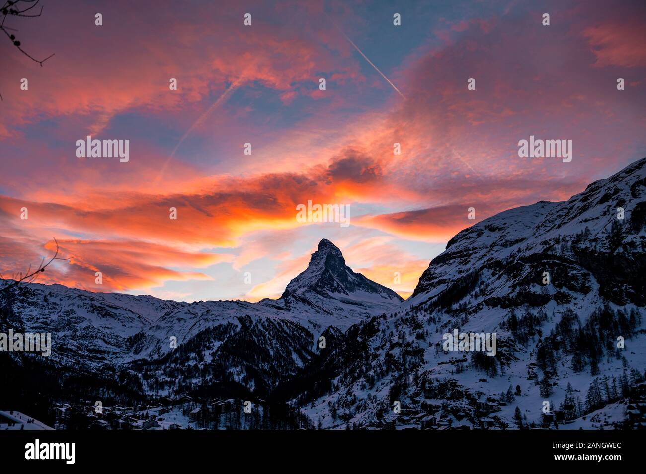 Switzerland at sunset hi-res stock photography and images - Alamy