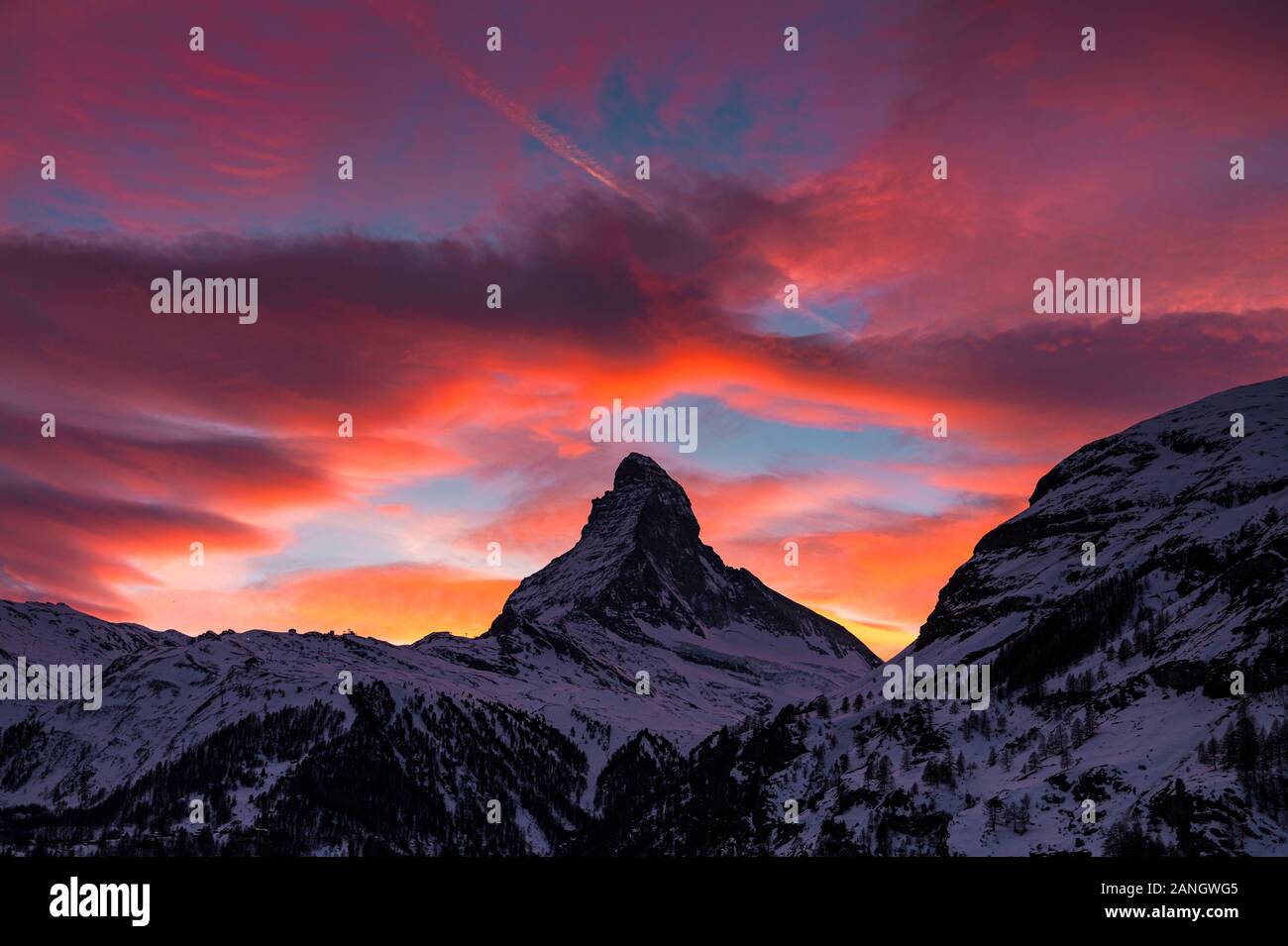 Corny sunset hi-res stock photography and images - Alamy