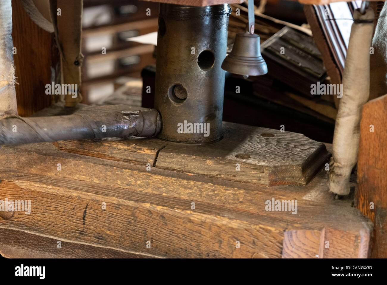Old ancient print machine hi-res stock photography and images - Alamy