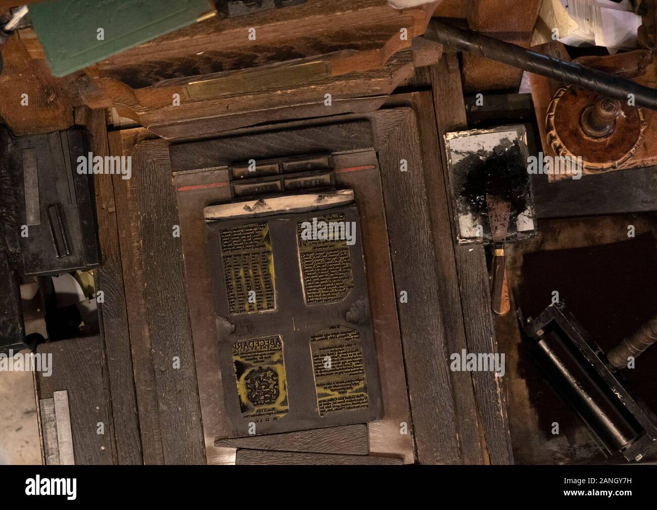 Ancient paper rollers hi-res stock photography and images - Alamy