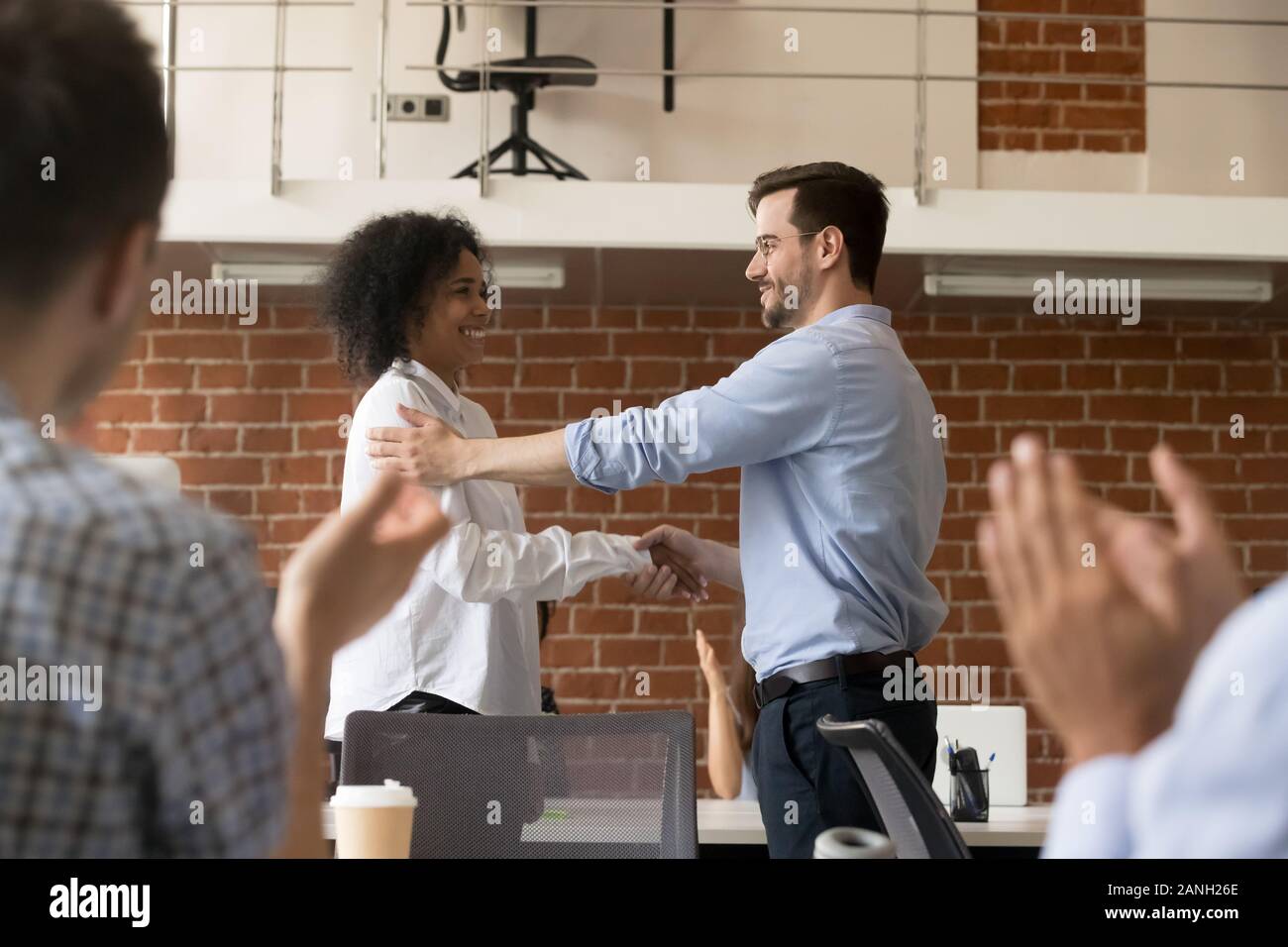 Team work hand shake hi-res stock photography and images - Alamy