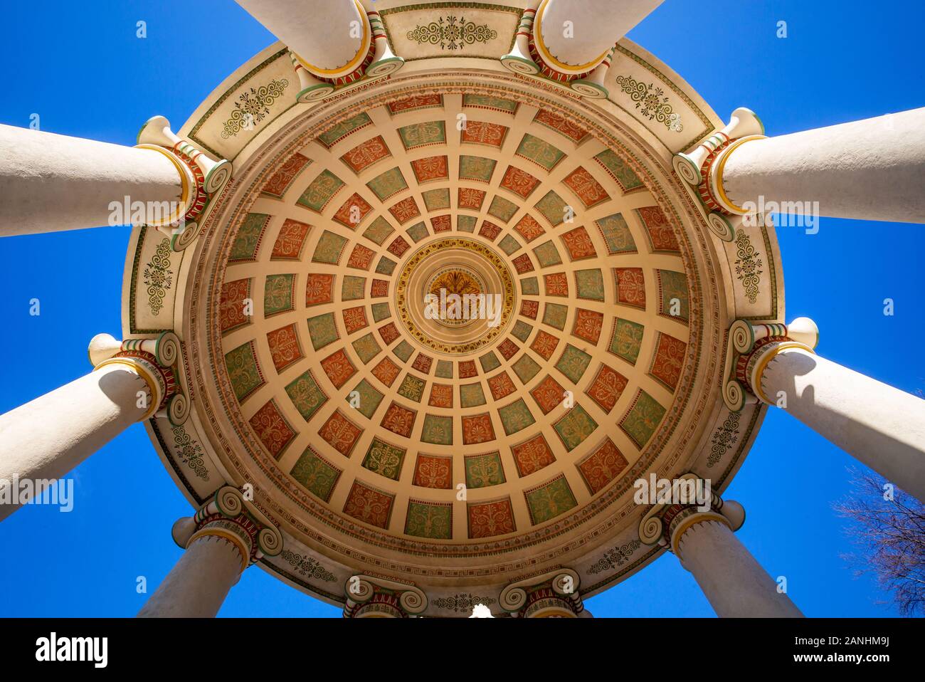 Monoptero hi-res stock photography and images - Alamy