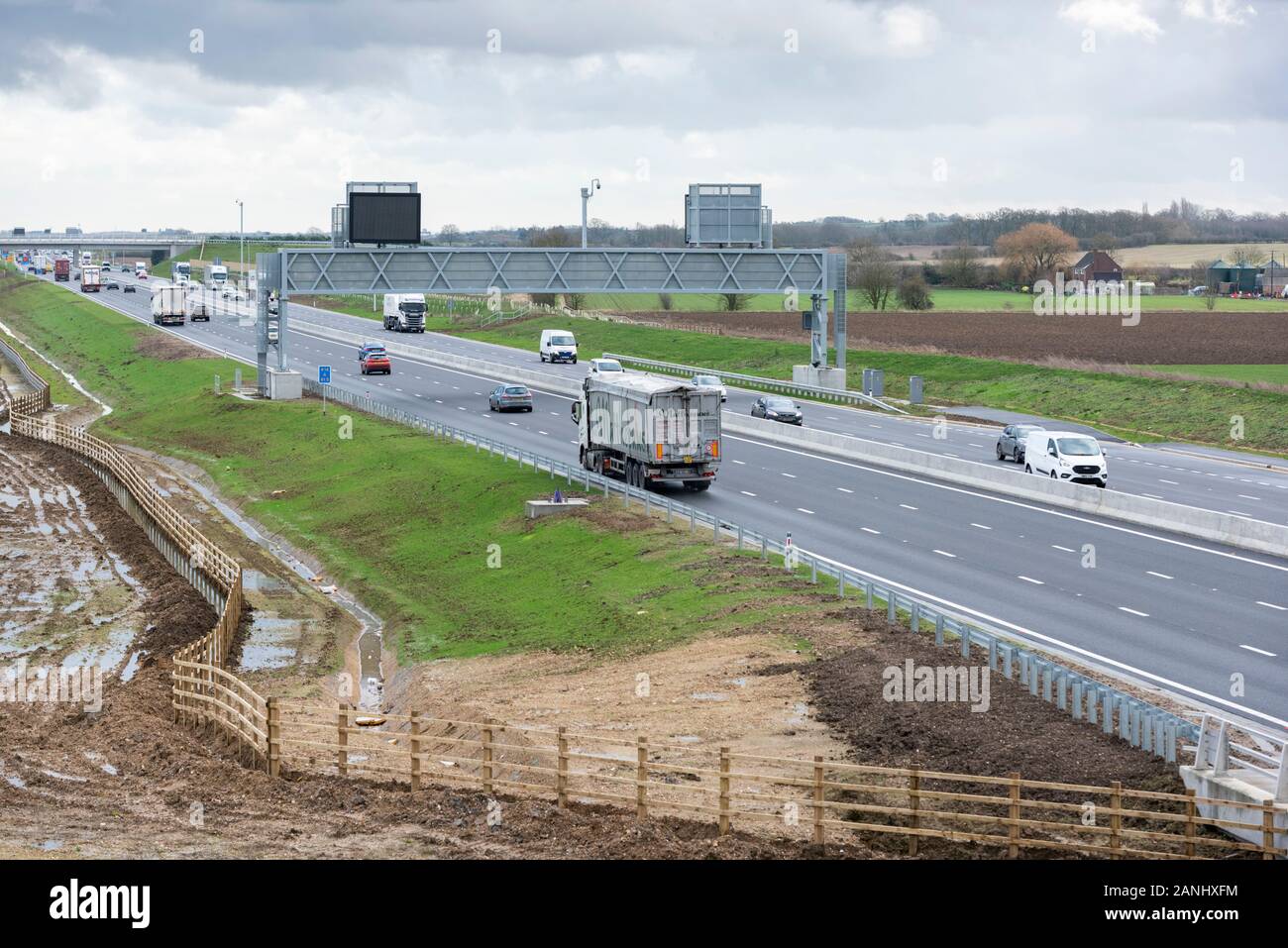 Traffic on the new A14 trunk road between Cambridge and Huntingdon in ...