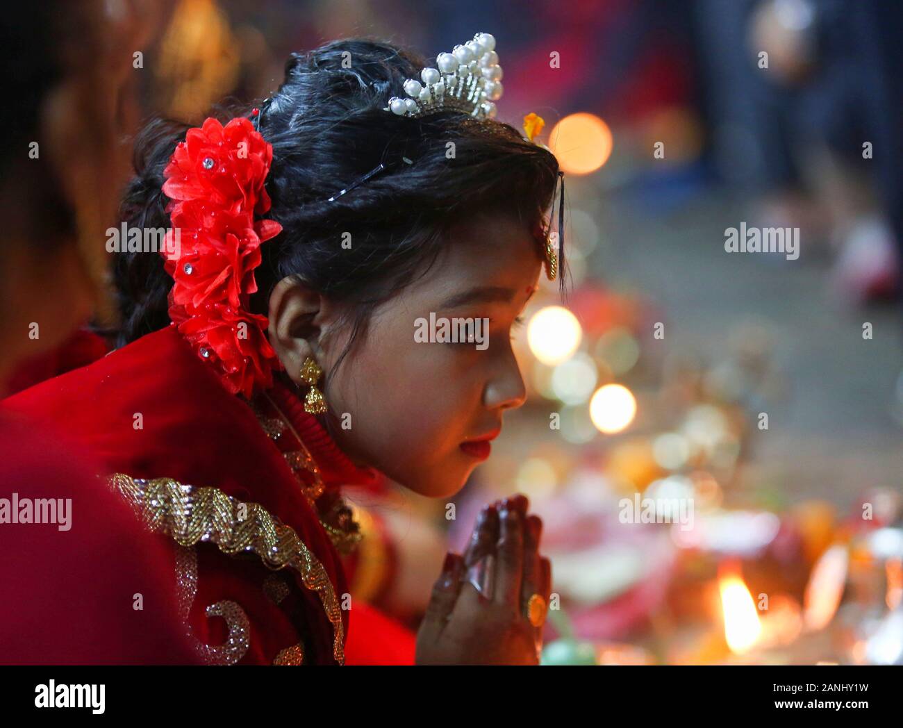 (200117) -- KATHMANDU, Jan. 17, 2020 (Xinhua) -- A girl from Newar ...