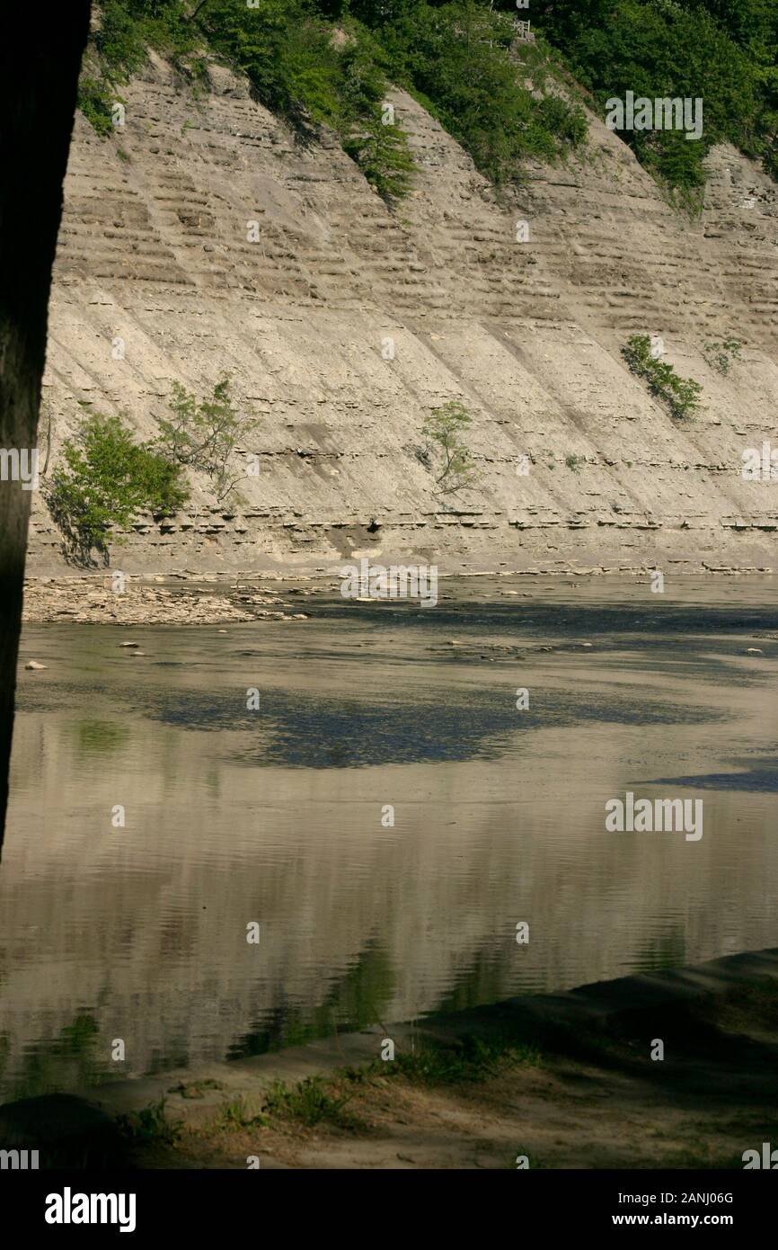 River and cliffs in Ohio, USA Stock Photo - Alamy