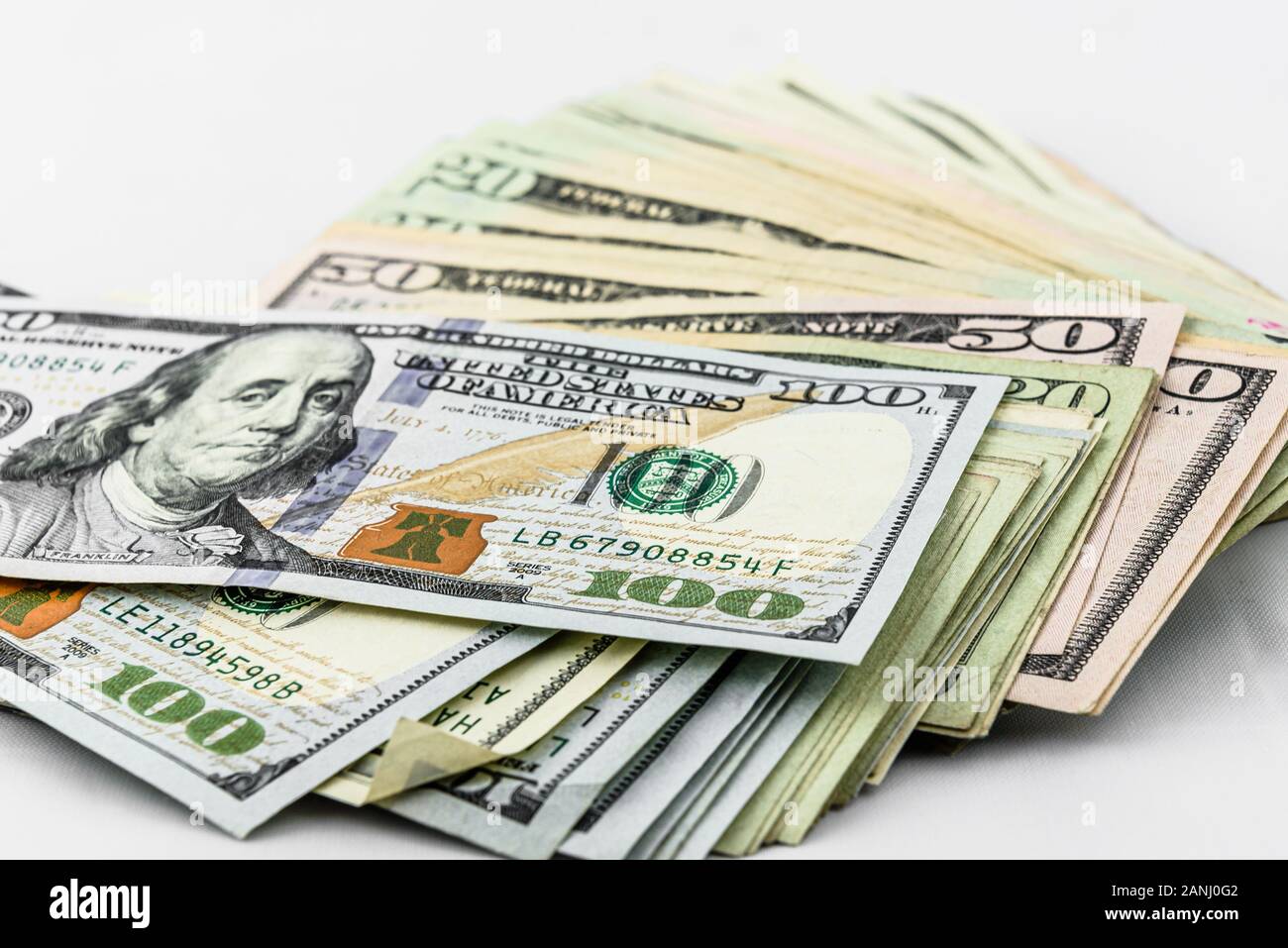 Spread out pile 100 hi-res stock photography and images - Alamy